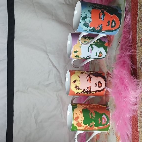 Kitchen | Marilyn Monroe 4 Mug Set By Andy Warhol Circa 1997w Free Book ...